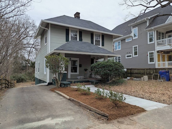 New! Renovated 2br/1ba Convenient To 9th St, Ncssm - Durham, NC