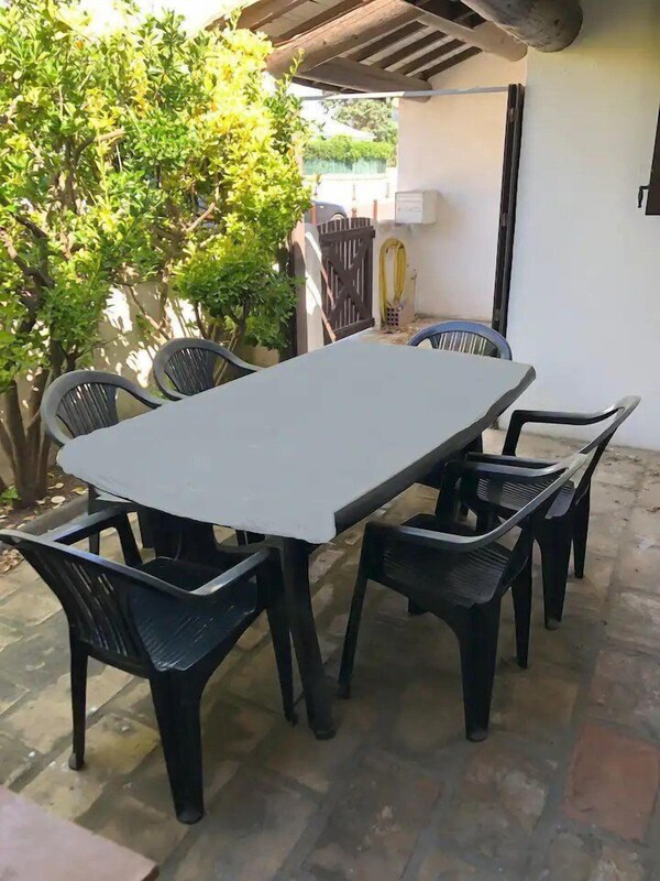 Large Air-conditioned Village House With Courtyard. - Saintes-Maries-de-la-Mer