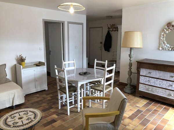 T3 Apartment With Terrace And Private Parking Space - Saintes-Maries-de-la-Mer