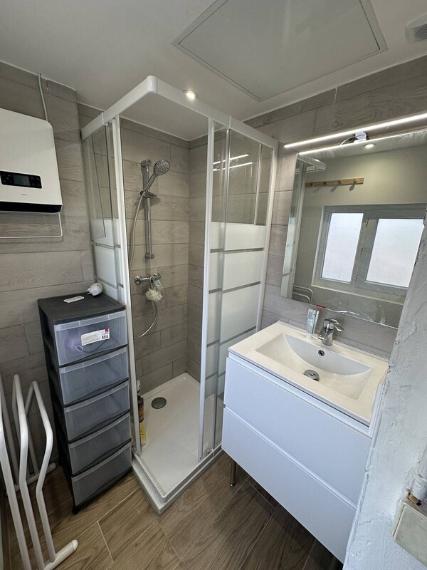 T3 Apartment - City Center - Air Conditioning - Internet - Saintes-Maries-de-la-Mer