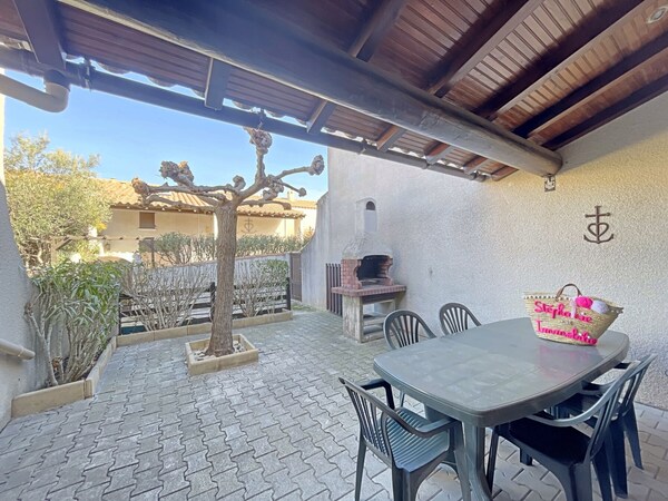Petite Maison Avec Piscine Et Animaux Admis - Camargue