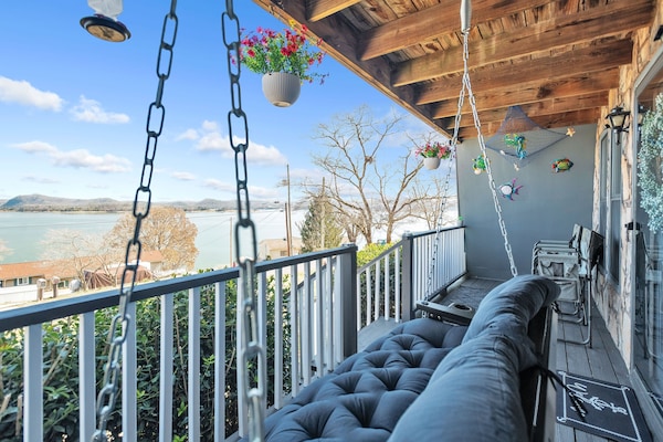 New! Beautiful Lakeview Chateau With Stunning Views - White Pine, TN