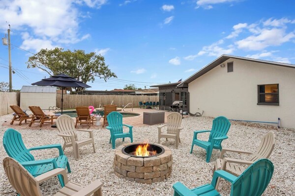 Heated Pool & Spa 8min To Beach, W/ Games, Theater - Clearwater, FL