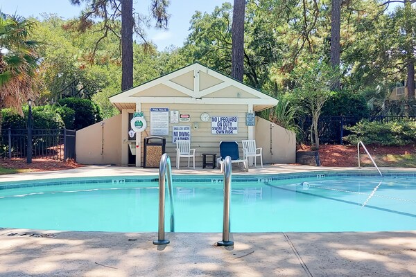 Beautiful Cndo At Port Royal Sound With Pools, Tennis, & Beach Access - Port Royal, SC