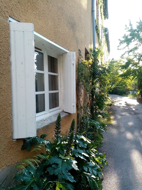 70 M² à Vic Ste Anastasie Entre Nîmes Et Uzès, Au Cœur Des Gorges Du Gardon - Uzès