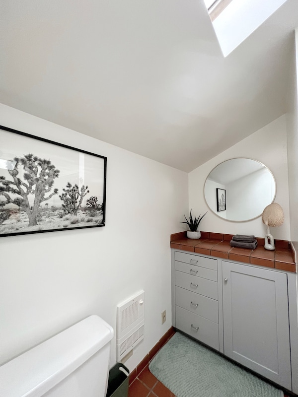 Palo Alto Cottage: Privacy, Comfort & Convenience - Mountain View, CA