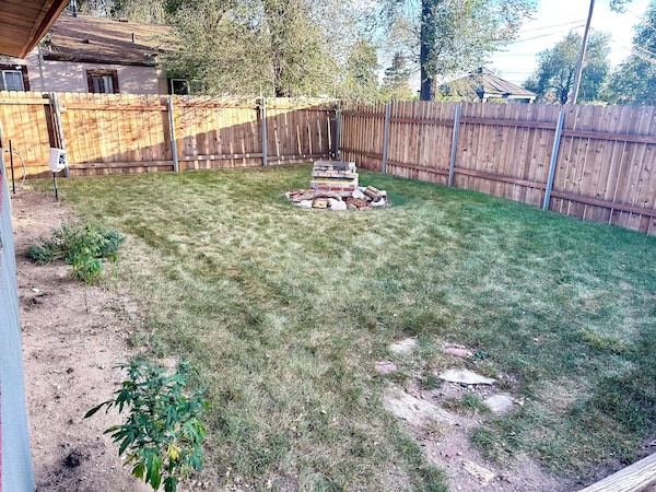 Charming 2-bedroom Cottage In Beautiful Colorado Springs - Colorado Springs, CO