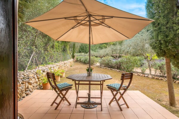 Apartamento 'La Casita' Con Vistas A La Montaña, Piscina Compartida Y Wi-fi - Palma
