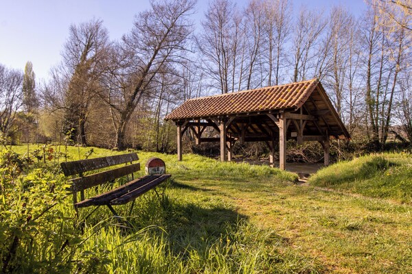 Ferienhaus Gîte La Grange  Authentische Auszeit Im Périgord Vert, Komfort & Ruhe - Dordogne