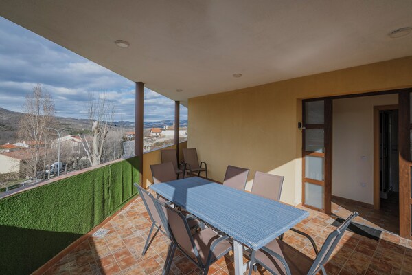 El Encanto Del Alberche, 'Casa 2' Avec Vue Sur Les Montagnes, Piscine Partagée Et Wi-fi - Navaluenga