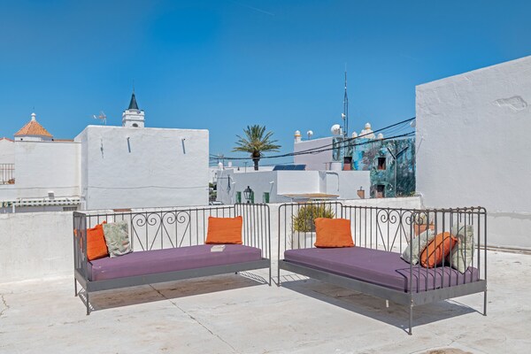 Ferienhaus 'Casa Tahivilla' Mit Privater Terrasse, Privatem Garten Und Wi-fi - Zahara de los Atunes