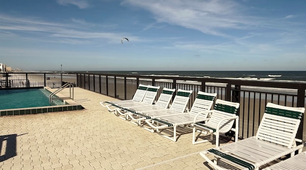 Bold Bright Beach Retreat Right On The Sand With Oceanfront Pool - Ponce Inlet, FL