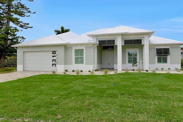 The Cabana 1014 - Sw Cape Coral 4bd/3ba Pool Home, Gulf Access Canal - Fort Myers, FL