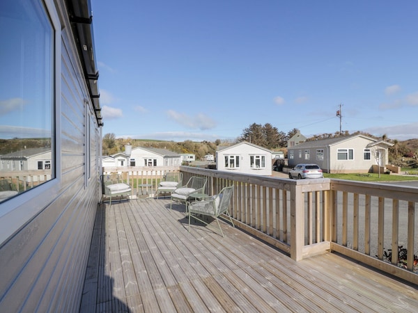 Dunskey Way, Pet Friendly, With A Garden In Portpatrick - Dumfries and Galloway