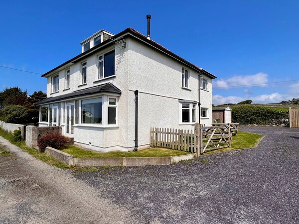 Glynmor, Pet Friendly, Character Holiday Cottage In Harlech - Harlech