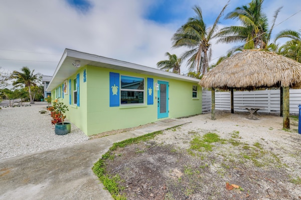 Fish, Swim & Unwind: Anna Maria Apt - Anna Maria
