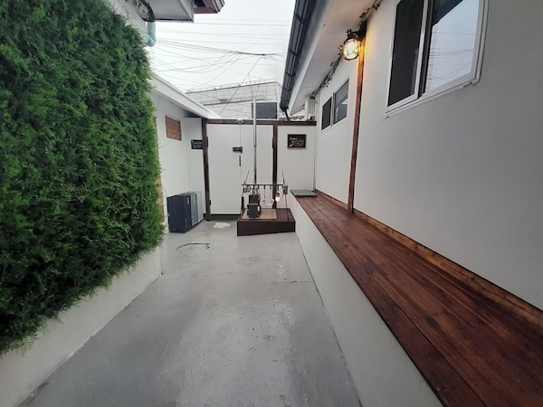 Hyehwa 1937 (Hanok), A Traditional Korean House Built In 1937 - Seúl