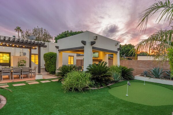 Timeless Elegance: Historic Estate For 14 W/ Pool, Hot Tub + Putting Green - Phoenix, AZ