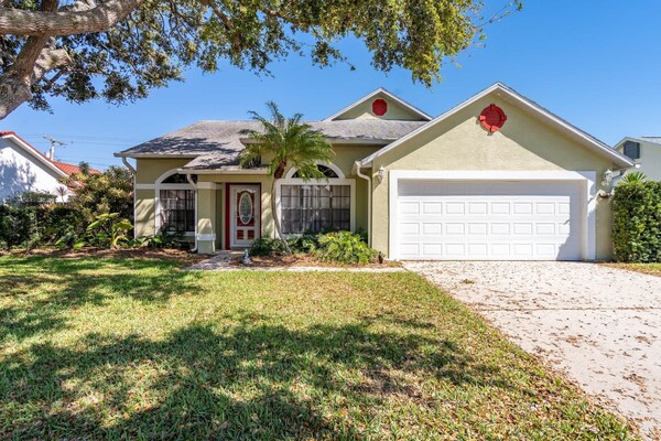 Charming 3br Home Near Fit & Downtown Melbourne - Melbourne, FL