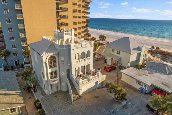 The Castle By The Sea - Panama City