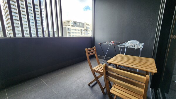 Cozy And Modern 1 Bedroom In Hurstville - Carlton