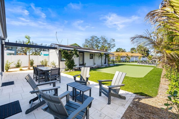 Waterfront Paradise Palms | Private Pool - Indian Rocks Beach, FL