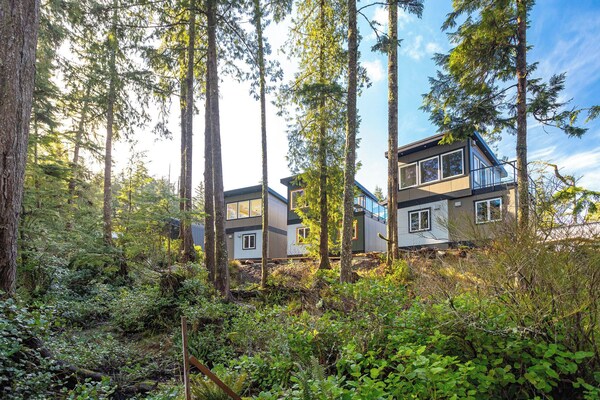 Ss#6-hydrofoiler- Beach, Hikes, Trails Steps Away! - Ucluelet