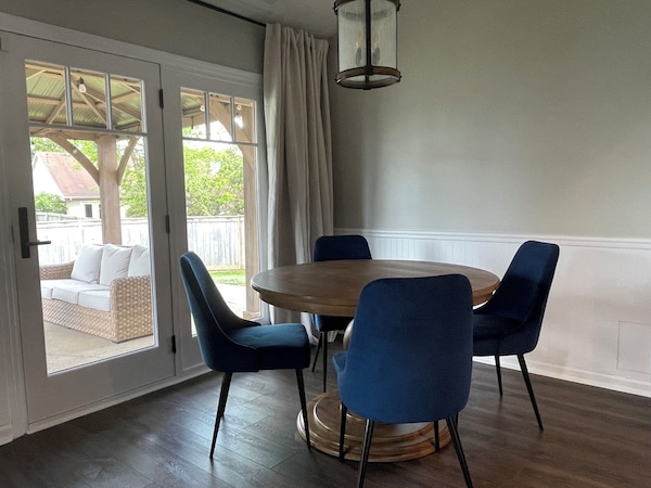 3-bedroom King Suite Garage With Wifi - レキシントン, KY