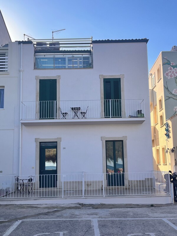 Elvi Suite Stunning Penthouse With Terrace Overlooking The Sea - Marzamemi