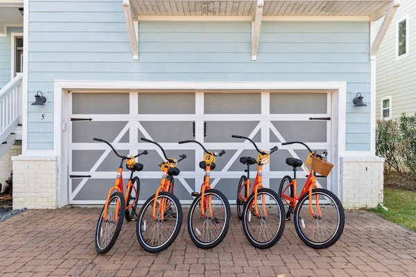Resort Pool, Bikes, Gulf View, Close To 2 Beach Accesses - Laguna Beach, FL