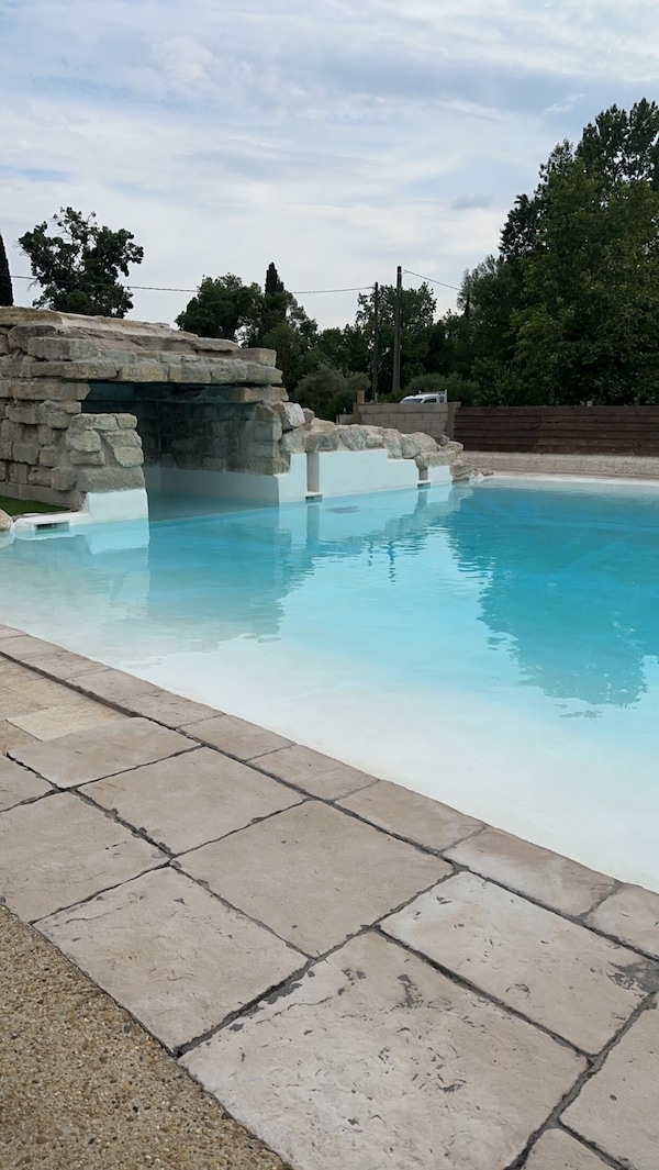 House With Garden And Pool - Graveson