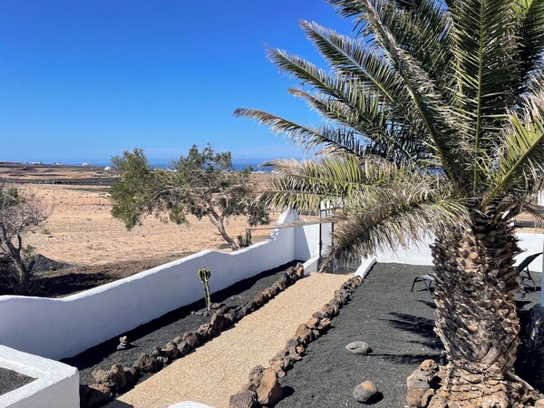Secluded Villa With Breathtaking Ocean Views. - Lanzarote
