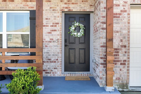 Cozy Home Near Lackland Afb! - San Antonio, TX
