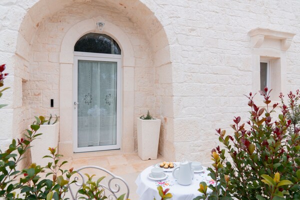 Trullo Con Jardín Privado, Wi-fi Y Aire Acondicionado - Alberobello