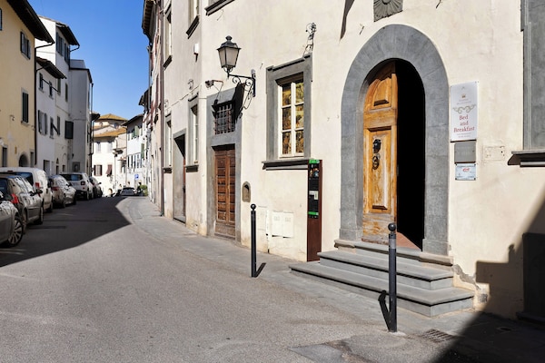 Room 'Camera Matrimoniale' With Wi-fi And Air Conditioning - Vinci