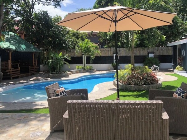 Beautiful Family Retreat With Pool In Biñan, Laguna - Biñan