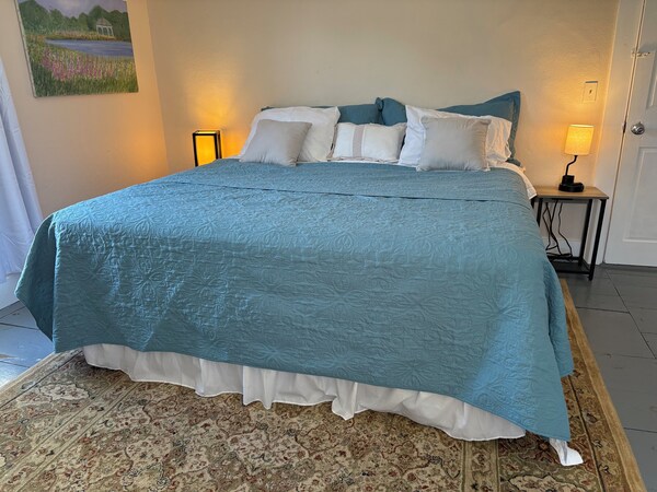 Scenic Farm Stay Retreat In The Heart Of  Belgrade Lakes Region! Pet Friendly! - Maine