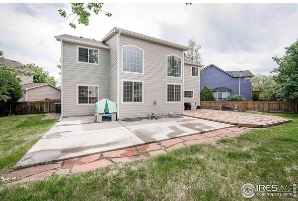 Suburban Villa With All The Amenities - Longmont, CO