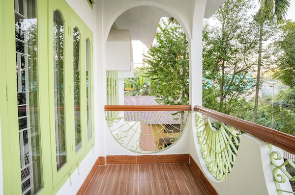 Cozy Townhome In Lovely Tezpur With Garden View - Tezpur