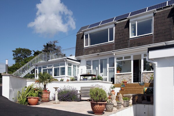 16a, Pet Friendly, Country Holiday Cottage, With A Garden In Torquay - Torquay