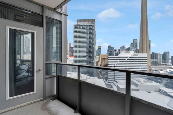 Priscilla Suites - Cn Tower Views - Free Parking - Toronto