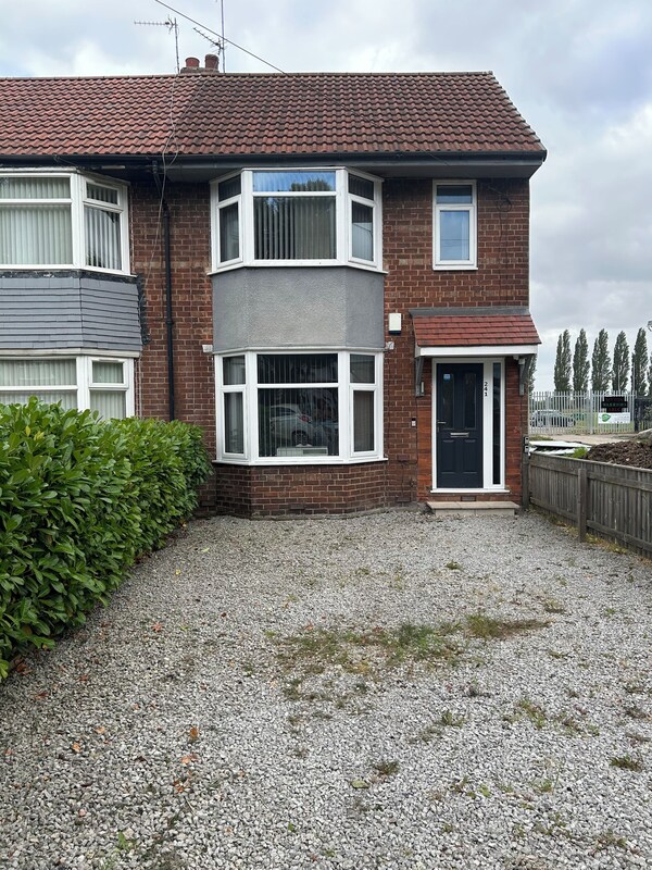 Fantastic 5-bedroom House With Wifi In Kingston Upon Hull - 킹스턴어폰헐