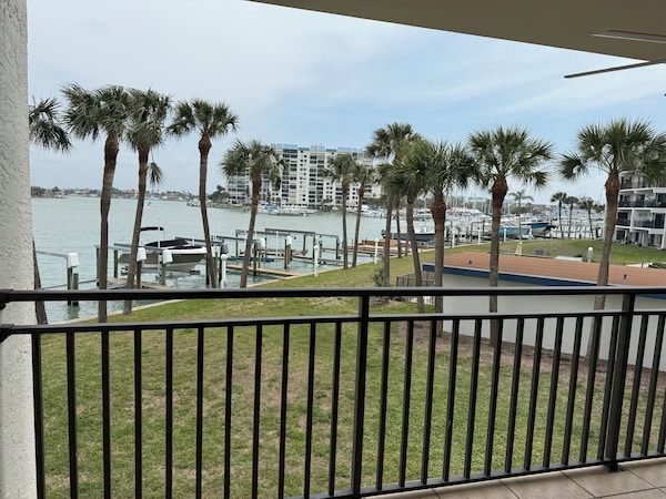 Waterfront Treasure Island Beach Condo - Treasure Island, FL