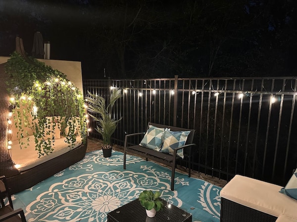 New Immersive Luxury Experience- 2 Miles From Disney. Game Room, 3 En-suites - Celebration, FL