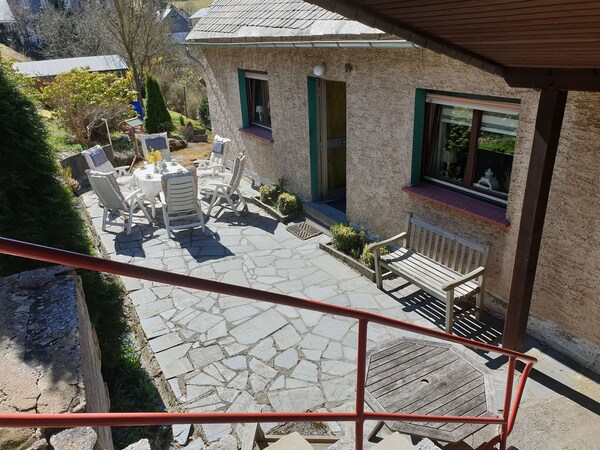 Haus Für 8 Personen. 5 Schlafzimmern, 2 Bädern, 3 Toiletten Mit Garage/garten . - Willingen (Upland)