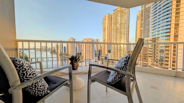 The River Views 'By Inn Paradise' - Gold Coast