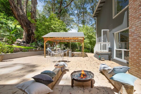 Extraordinary Country Retreat With Beautiful Views - Burradoo