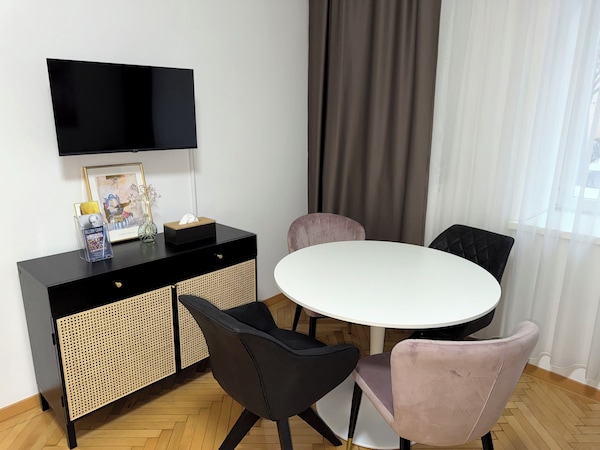 Family-friendly Apartment: Modern, Prime Location, Fully Equipped - Vienna