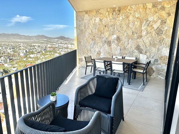 Pedregal Luxury 2 Bedroom Marina View Condo - Cabo San Lucas