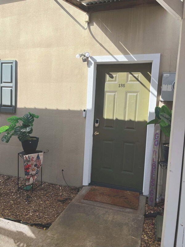 Freshly Remodeled 2-bedroom Condo With Ac, Wifi In Charming Oxford. 1.5 Mi To Um - 옥스퍼드